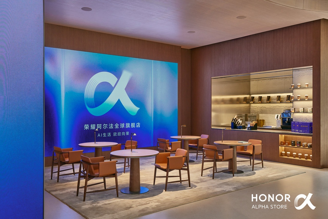 HONOR เปิดตัว ‘ALPHA Flagship Store’ แห่งแรกในเซินเจิ้น